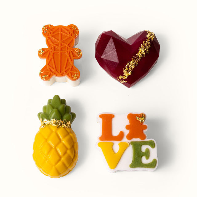 Signature MISHKA Cakes Set